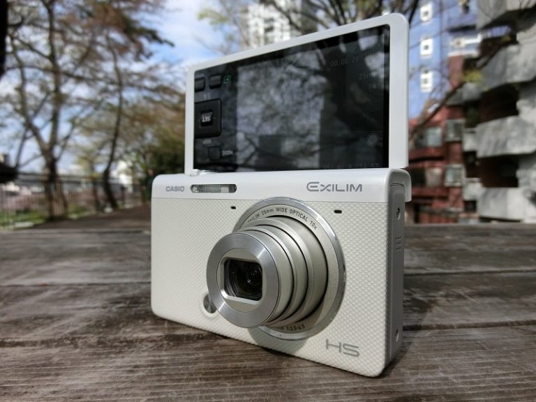 Review máy ảnh Casio Exilim ZR50 có thần thánh như lời đồn?